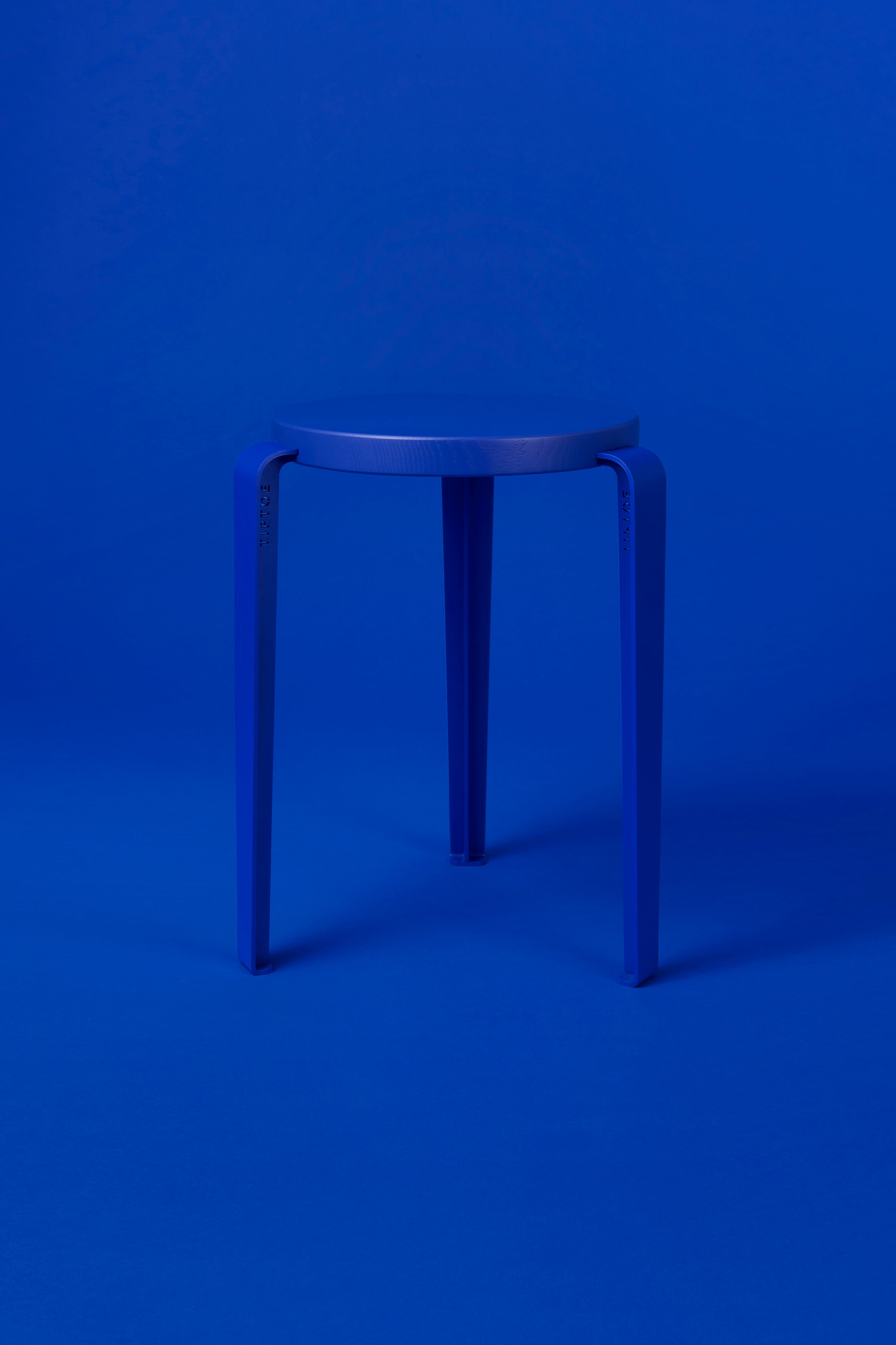Tiptoe x Klein Blue®