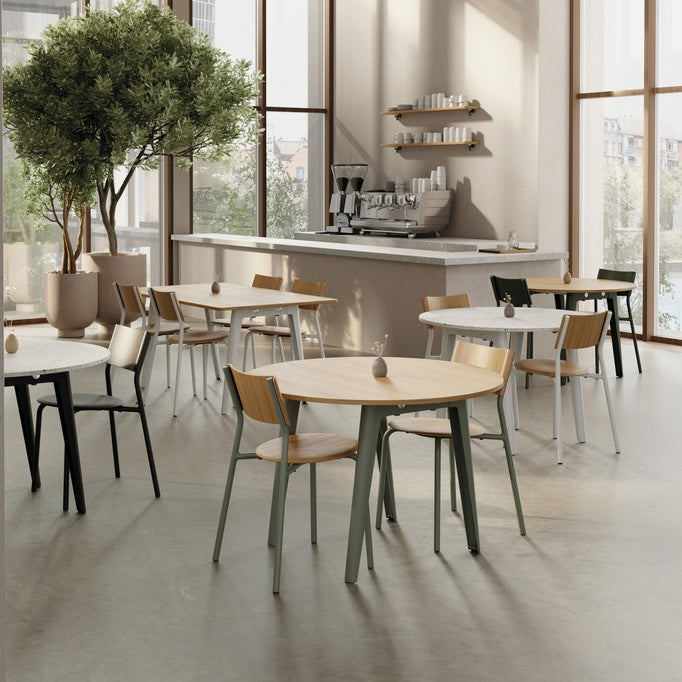Tables et bureaux